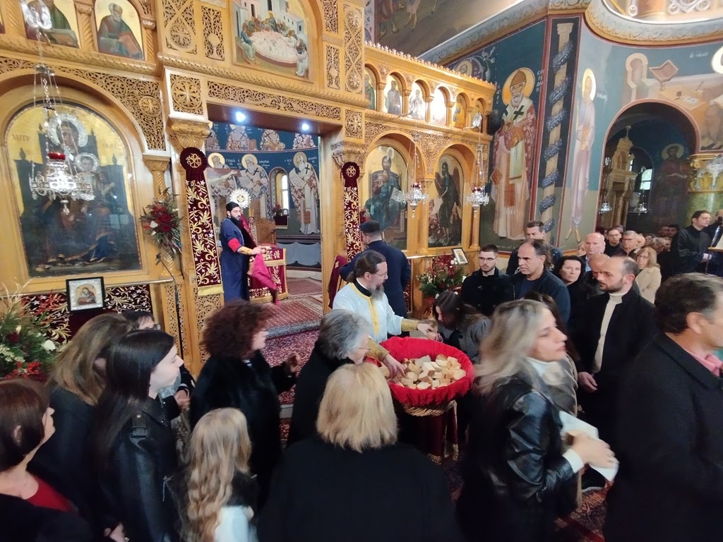 Η εορτή των Χριστουγέννων στην Ιερά Μητρόπολη Αιτωλίας και Ακαρνανίας ...